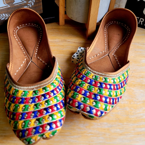 IsabellaJuliette Collection | Shoes | Punjabi Jutti Casual Indian Shoes ...